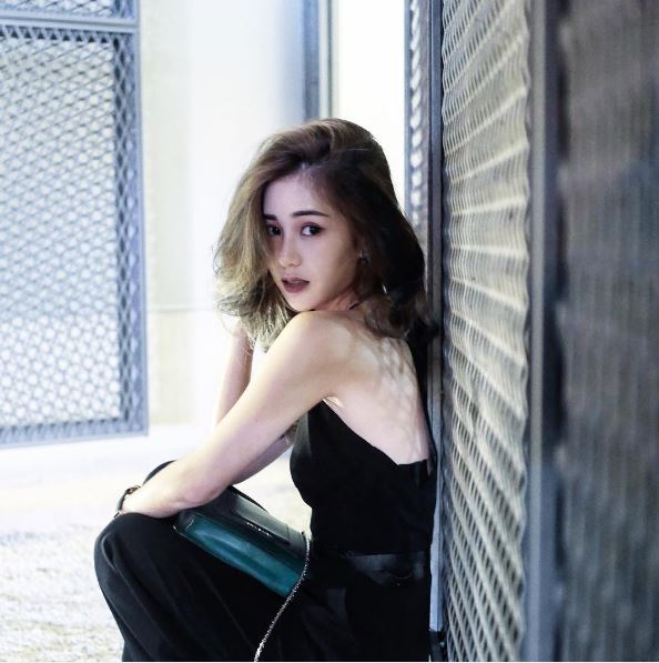 chloe-3 – SevenPie.com: Because Everyone Has A Story To Tell