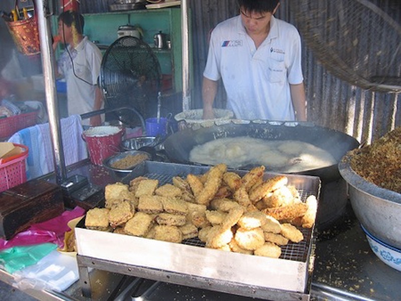 10 Must-Try Snacks In Penang – SevenPie.com: Because Everyone Has A ...