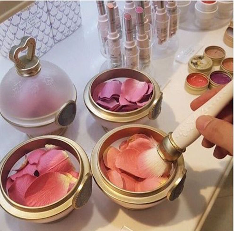 What You Need To Know About The Les Merveilleuses Ladurée Makeup ...