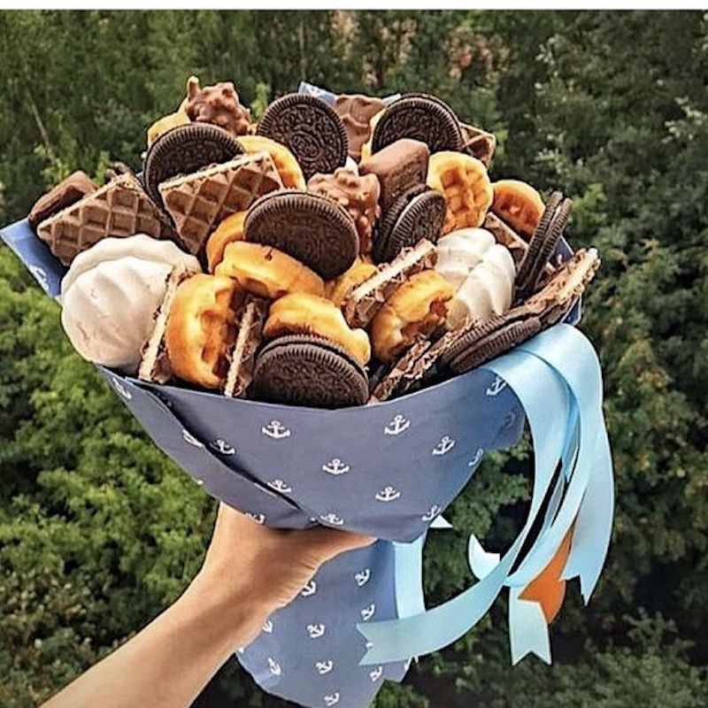 7 Creative Flower Bouquets Ideas For Those Who Are Bored Of Flowers ...